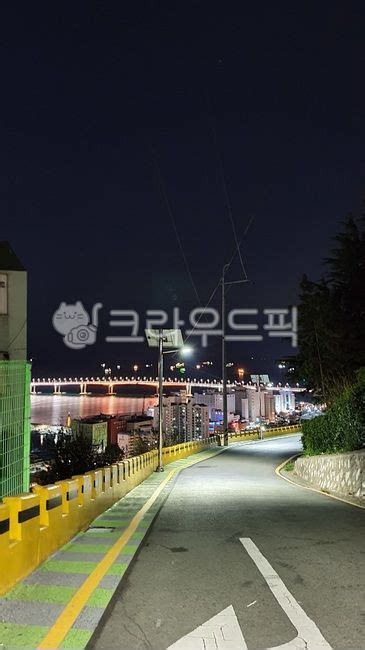 야경 천마산산책로 도로 Freeway Road 사진이미지일러스트캘리그라피 전설의닭오골계작가