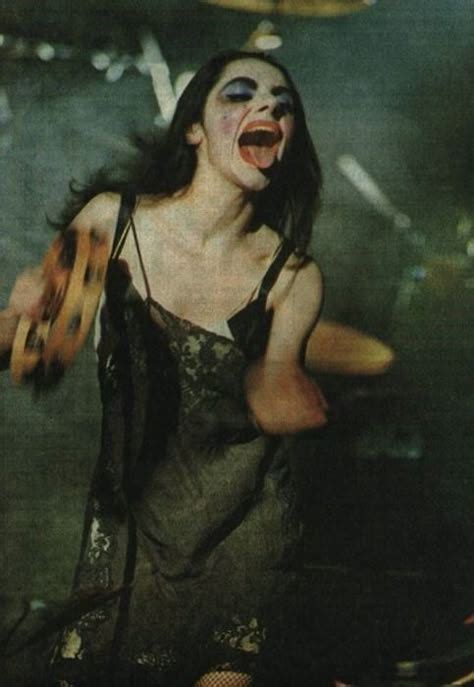 Pj Harvey Pj Harvey Female Musicians Musician