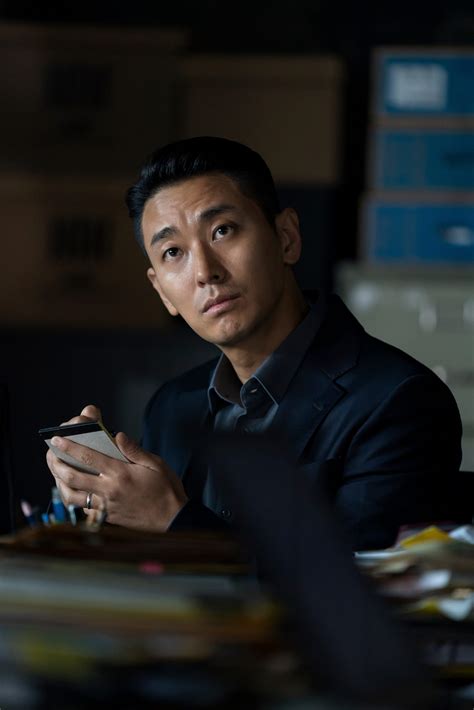 Joo Ji Hoon Is A Fearless Private Detective Disguised As A Prosecutor In Upcoming Movie