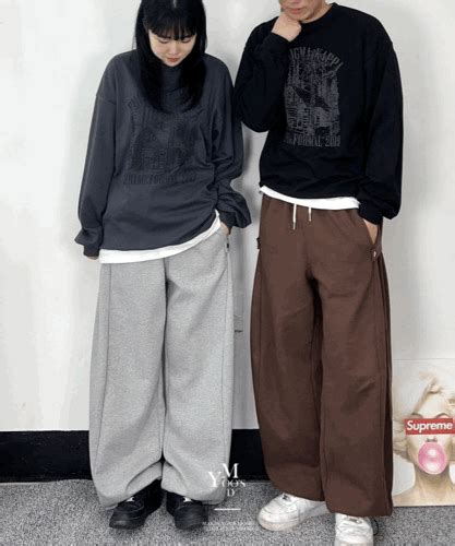 사이드스냅🤍벌룬🫧와이드핏남녀공용 커플룩 허리밴딩 사이드스냅 벌룬 와이드 팬츠 꾸안꾸바지 츄리닝바지🖤 에이블리