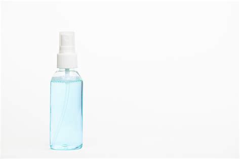 소독기 제품을 위한 디스펜서가 있는 브랜드가 없는 용기 손에 대한 소독제투명 플라스틱 병 공간을 복사합니다 건강 및 위생 개념 흰색으로 분리 0명에 대한 스톡 사진 및 기타