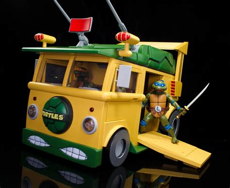 Фигурка Neca Tmnt Turtle Van за 49 990 ₽ купить за 49 990 ₽ в