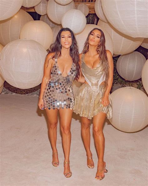 Kim And Kourtney Kardashian Sexy In Sparkling Dresses 14 Photos