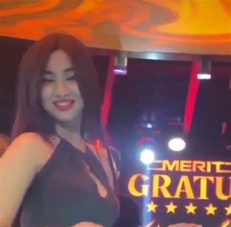 ام اللول العشق ♥🫂 ماللول العراق اربيل ملاهي رقص فضائح ميراالنوري ميراالنوري🐆 بنت