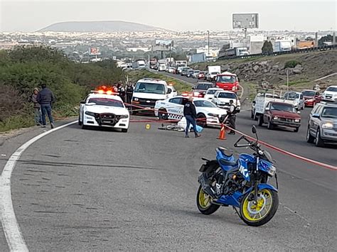 Motociclista Pierde La Vida Impactando Contra Camioneta Estaciona