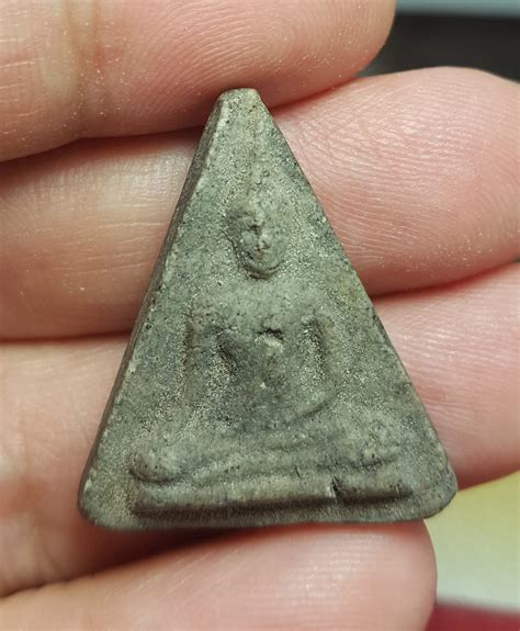 พระพิมพ์นางพญาเ ชมรมพระเครื่องมาตรฐาน หลวงปู่ดู่ วัดสะเเก