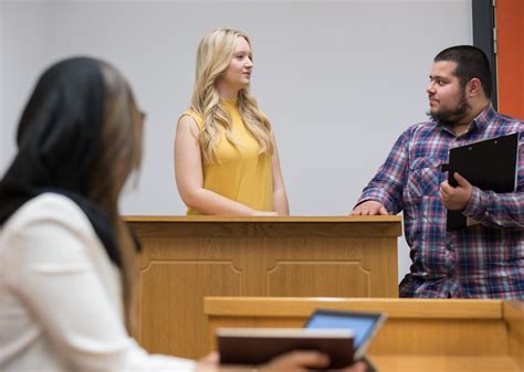 Birmingham City University Inggris