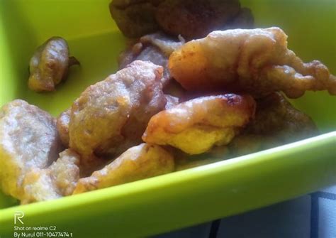 Resipi Cucur Pisang Dengan Kelapa Parut Oleh Cookies Monster Cookpad