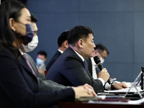 Л Оюун Эрдэнэ маргааш үе үеийн Ерөнхий сайд нартай уулзана Isee Mn