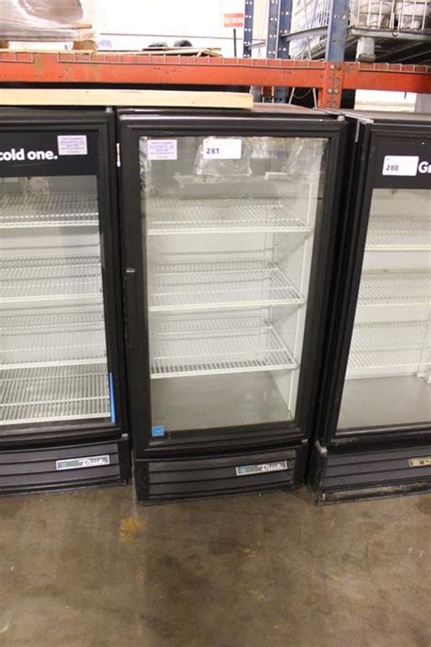 Lot True Gdm Hc Ld Self Contained Door Cooler Vision Equipment