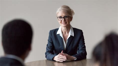 7 Best Job Interview Tips For Older Candidates
