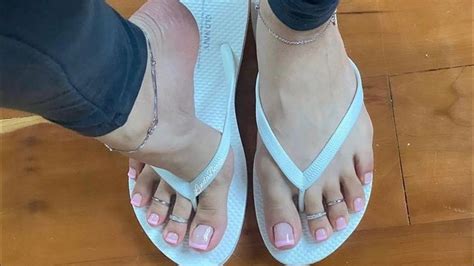 So Stunning And Elegant Shiny French Toe Nails Art Latest Designs Of