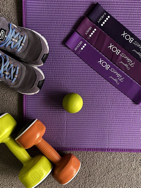 가정 운동 건강 노란색 덤벨 녹색 공 덤벨 수직 쐈어 스니커즈 스포츠 실내 운동 오렌지 덤벨 요가 매트 운동 운동 매트 운동화 저항 밴드 체력