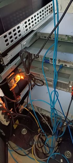 Kabel Server Foto Stok Unduh Gambar Sekarang Alat Telekomunikasi Close Up Colokan Koneksi