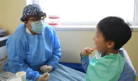 Нэгдүгээр ангийн сурагчдын амны хөндийн эрүүл ахуйн эрт илрүүлэг үргэлжилж байна