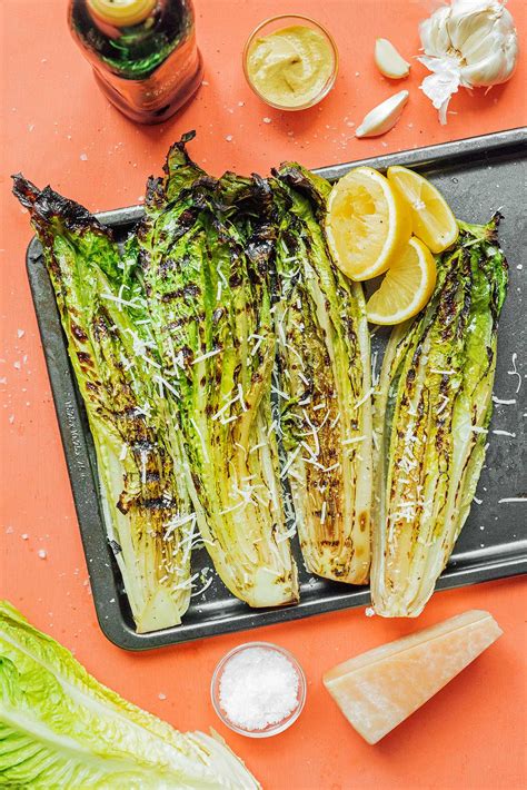 Romaine Lettuce Salad With Avocado