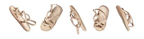 흰색 배경에 고립 된 여름 여성 고리 버들 샌들 유행 유행 밧줄 밀짚 샌들 황마 슬리퍼 수제 친환경 천연 신발 디자인을 위해 물건을 잘라내고 모의 0명에 대한 스톡 사진 및