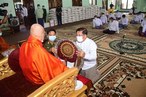 နိုင်ငံတော်စီမံအုပ်ချုပ်ရေးကောင်စီဥက္ကဋ္ဌ၊ နိုင်ငံတော်ဝန်ကြီးချုပ် ဗိုလ