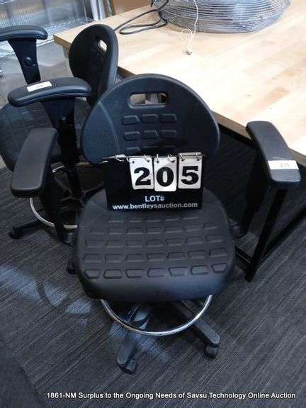 U Line H 3732 Deluxe Polyurethane Work Stool Bentley And Associates Llc