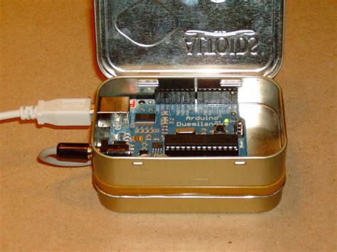 Arduino And Battery Pack In Altoids Tins 17 Steps Instructables
