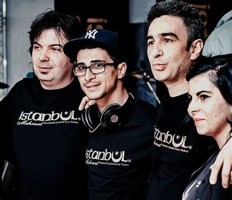 Istanbul Mehmet Black Classic T-Shirt – Drum Shop