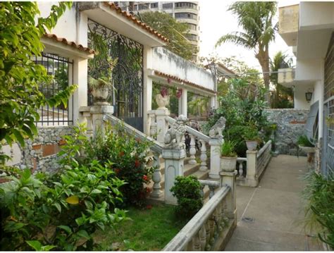 Venta Casa 840m2 7h 6b 6pe Caraballeda La Guaira Venezuela