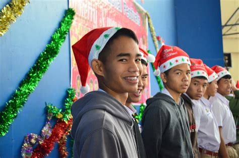 Christmas Day ประจำปีการศึกษา 2560 ณ โรงเรียนกรรณสูตศึกษาลัย จ สุพรรณบุรี วันที่ 22 ธันวาคม