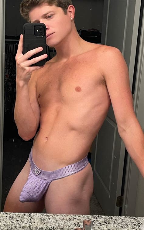 Thong Underwear Selfie Houtex2019