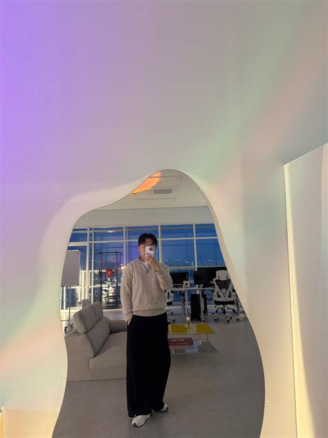 슬프지만 맞는 현실 천안 아산 지방엔 왜 마케팅 잘하는 사람 업체가 없을까 우리가 천안에서 마케팅하는 이유 중에 하나 결론부터 말하면 성장환경 때문이야 수도권은