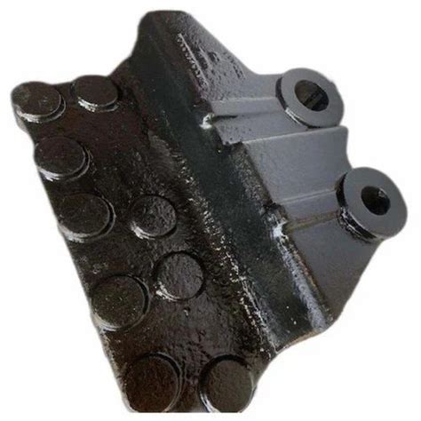 Sg Iron Front Spring Hanger For Automobile Industry At Best Price In Bhuli