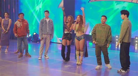 Showtime Regine Tolentino Wardrobe Malfunction Fans React