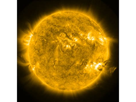 Plotting A Map Without Any Axes — Sunpy 700dev44 Documentation