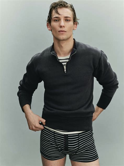 Christopher Einla 16