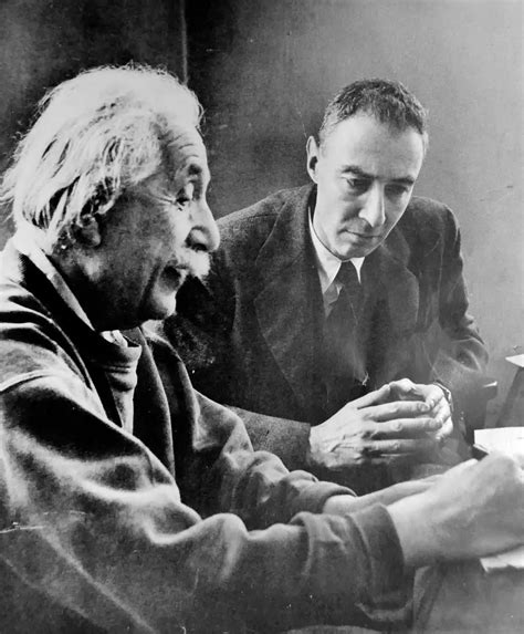 Oppenheimer” Un Vistazo A La Relación Entre El Padre De La Bomba Atómica Y Albert Einstein