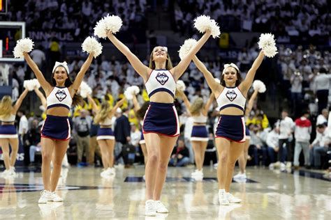 Uconn Cheerleaders Trending Before National Title Game On Sunday The Spun