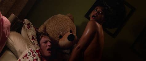 Naked Kiersey Clemons In Flatliners Ii
