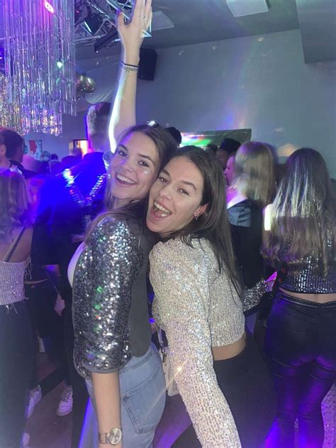 Pin Van Xiri Damoiseaux Op ´at Night´