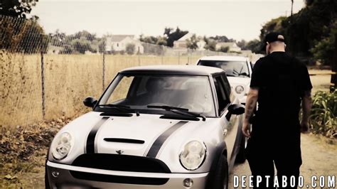 Hot Chick Needs To Fuck Border Guard And Bf To Get Through Eporner