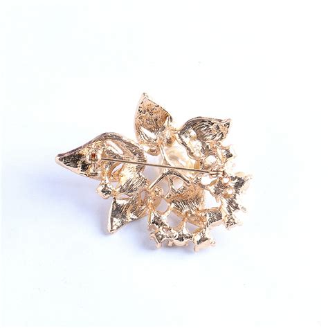 Винтажная брошь золотого цвета с кристаллами в виде листьев растений и жемчуга цветочный корсаж