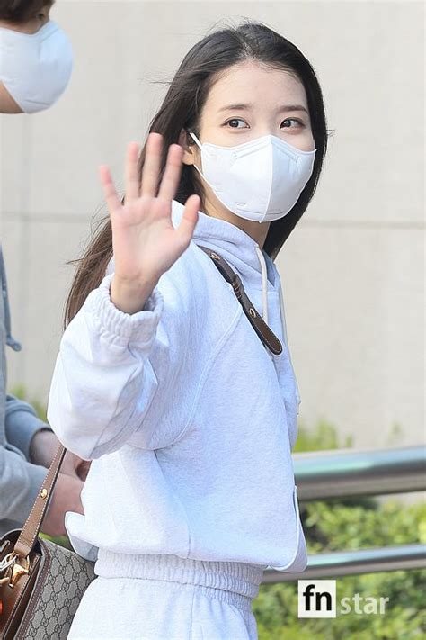 포토 아이유 작은 얼굴에 꽉찬 예쁨 헉스