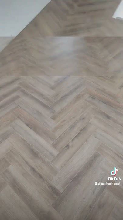 монтаж ламінату французька ялинка Німецький ламінат виробника Kronotex Youtube