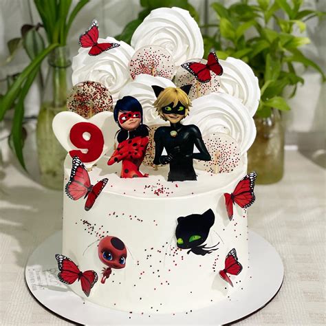 Barancake67 کیک قشنگمون با تم محبوب بچه ها دختر کفشدوزکی