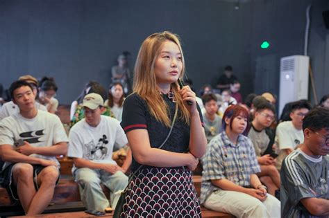 长江跨媒体艺术展主题讲座从实验影像到空间影像 湖北美术学院实验艺术学院