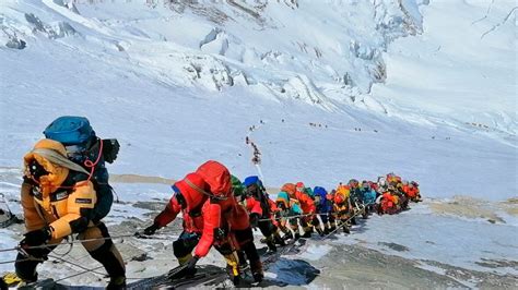 How One Of The Deadliest Seasons On Mount Everest Unfolded Leading To