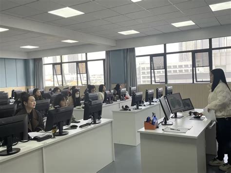 外国语学院组织开展新学期磨课活动 湖北商贸学院外国语学院