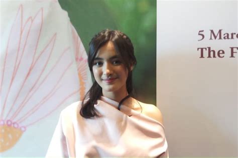 Foto Cerita Mawar Eva De Jongh Disangka Mahasiswi Saat Duduk Di Bangku Smp