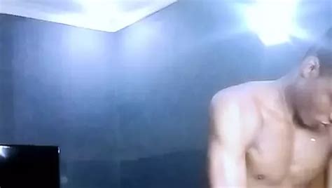 非洲学生被粗暴地操直到她开始尖叫第1部分请订阅 xHamster