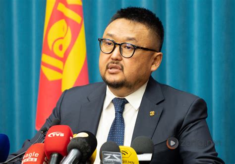 З Мэндсайхан Ургац хураахад 10 15 мянган оюутныг ажиллуулна