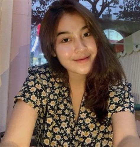 Pijat Panggilan Terbaik Di Solo Jam Girls Menyenangkan Anda