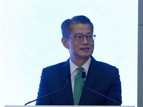 陳茂波稱阿斯利康來港為區域醫藥研發注入新動力 Rthk